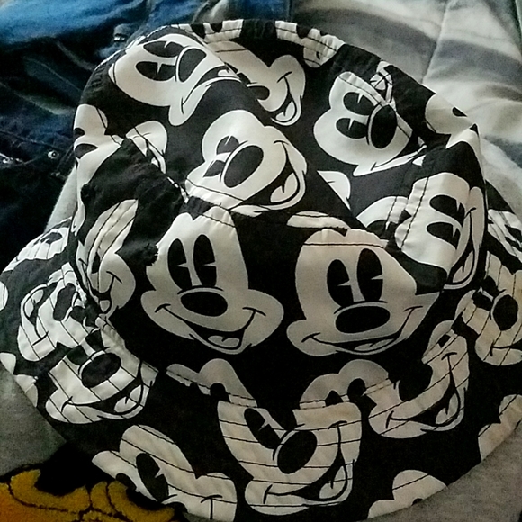 Neff | Accessories | Mickey Mouse Bucket Hat | Poshmark